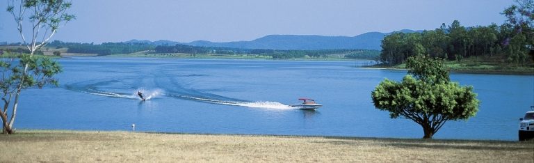 Lake Tinaroo, Queensland